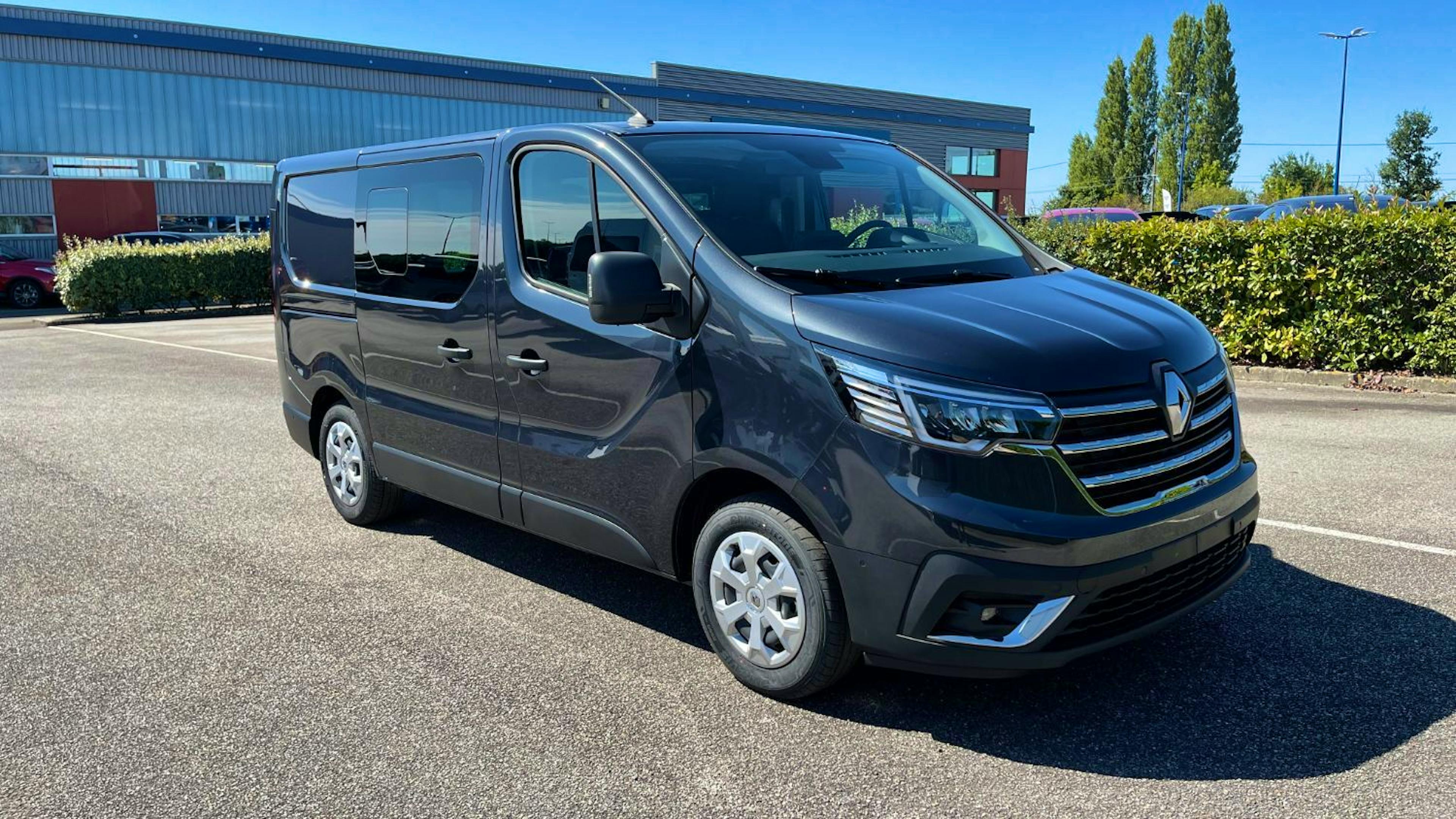 Renault TRAFIC Antilope Van III(3) L1H1 2800 2.0 dCi 130ch Grand ...