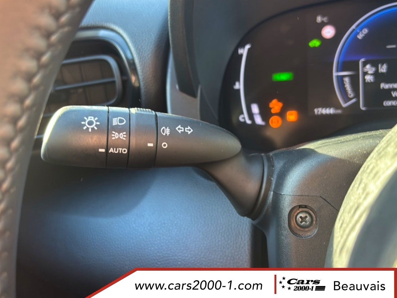 Toyota YARIS CROSS 116h 2WD Design Business + Programme Toyota ...